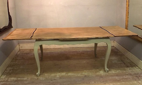 ID3017 Painted French dining table - Provencal Style