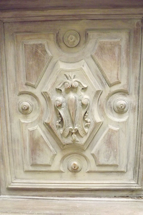 ID3189 Beautiful Antique French Painted Buffet Base