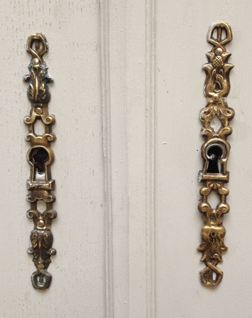 IF3703 ANTIQUE FRENCH HENRI II STYLE ARMOIRE