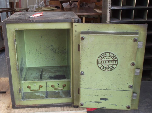 VLB37 Vintage polished steel lockers