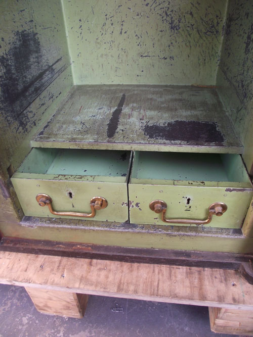 VLB37 Vintage polished steel lockers
